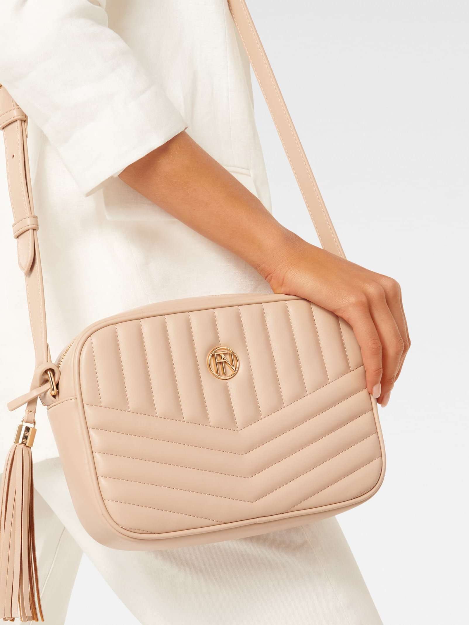 Signature Quinn Quilted Camera Bag